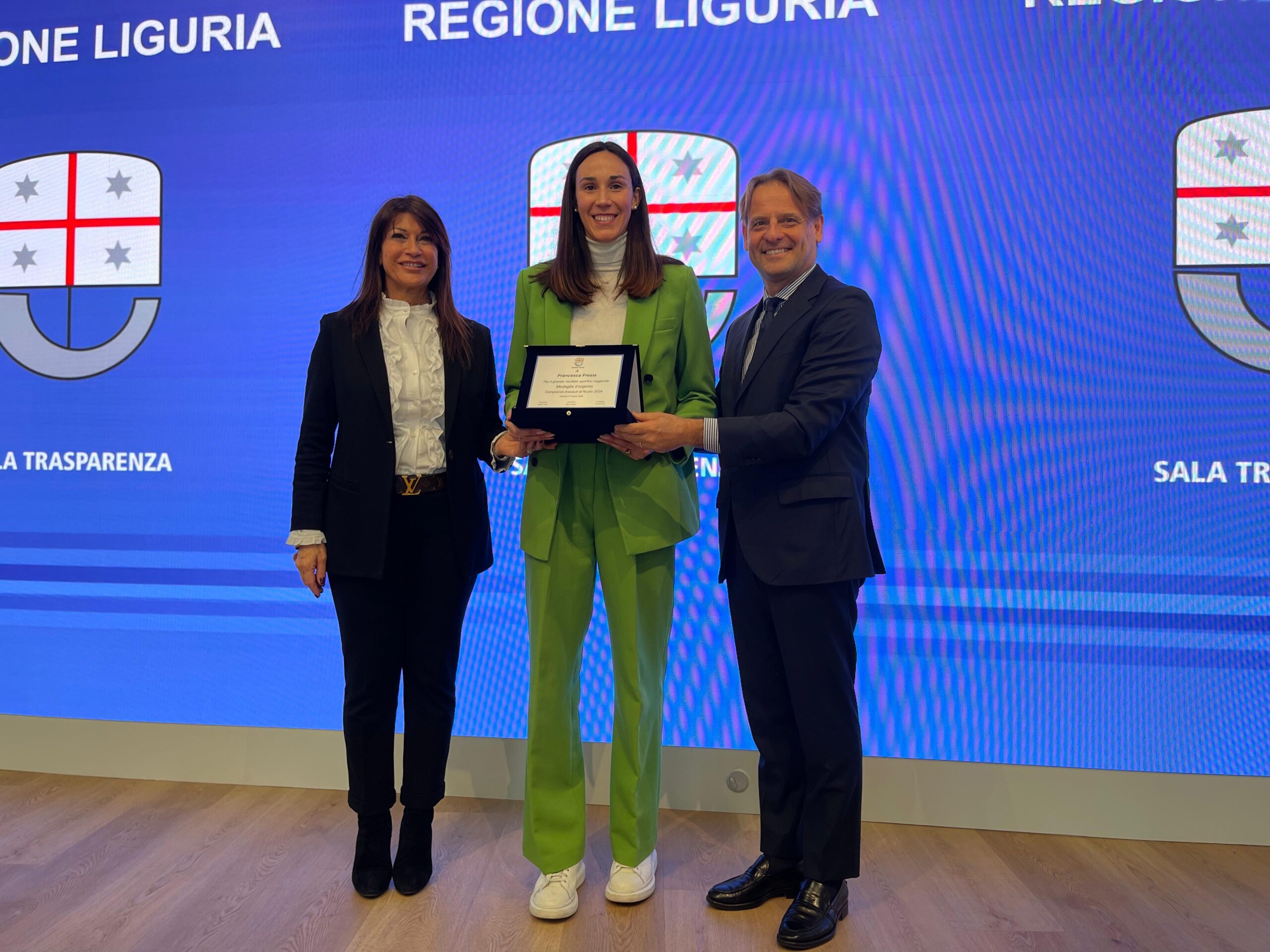 Regione Liguria premia la nuotatrice dolcedese Francesca Fresia: le sue ...