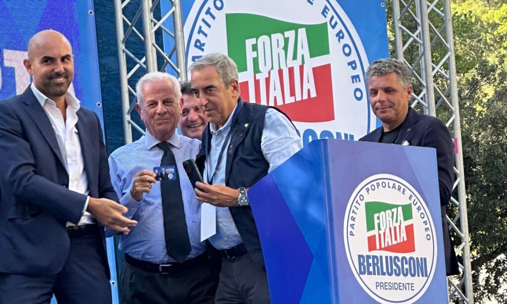Forza Italia, Claudio Scajola torna nel partito. Vassallo: "Una forza ...